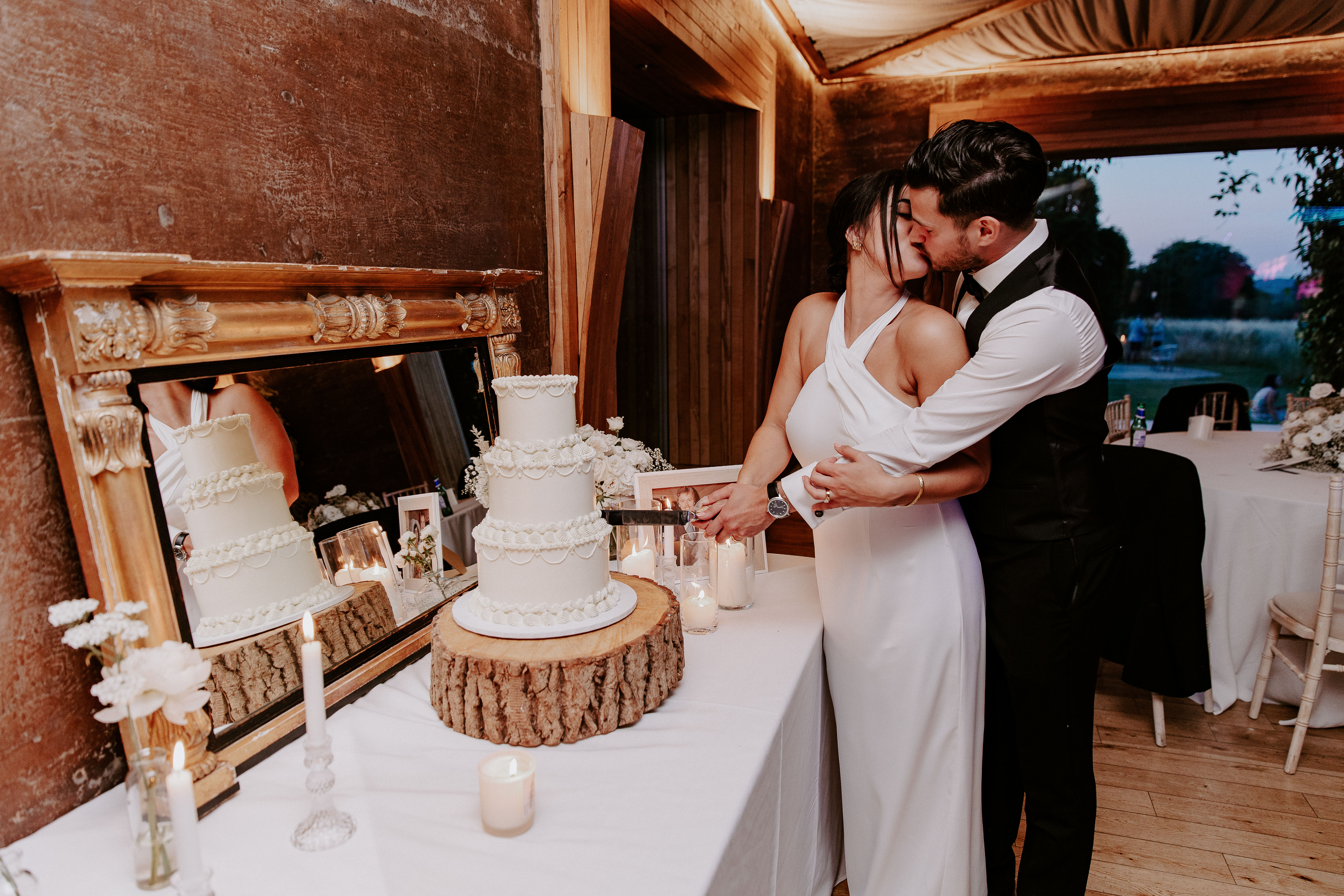 Vintage Cakes & Film Photography... All Things Trending